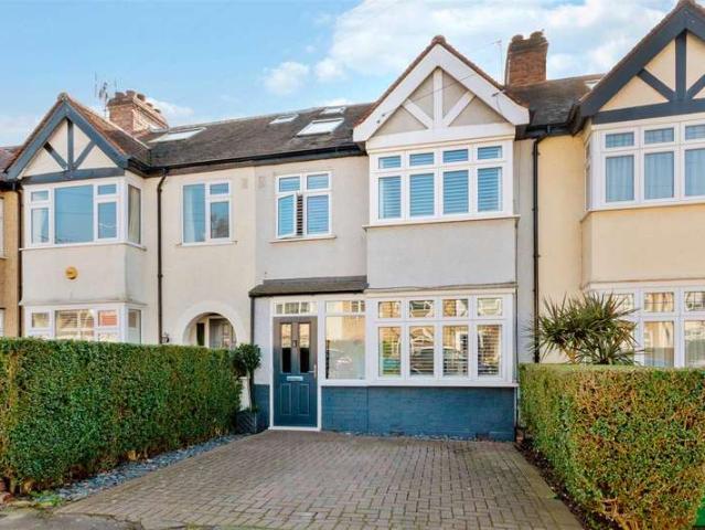 4 Bedroom Terraced House