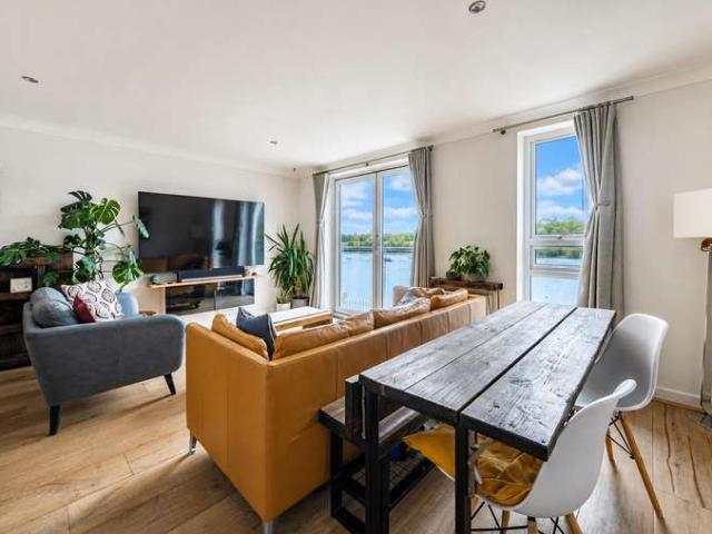 4 Bedroom Terraced House