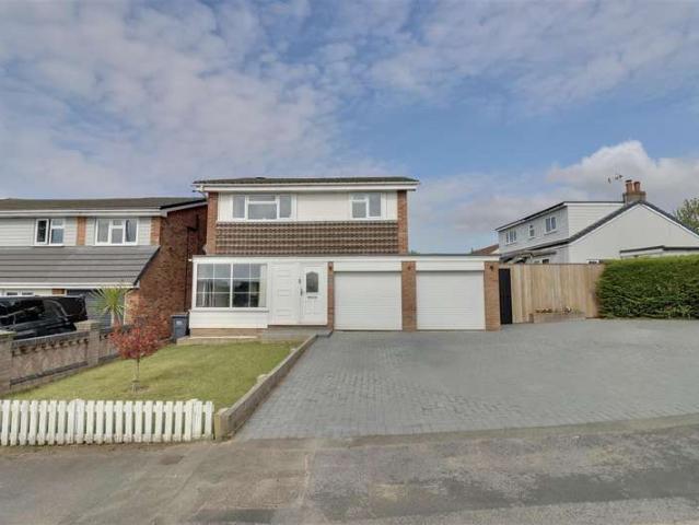 4 Bedroom Detached House
