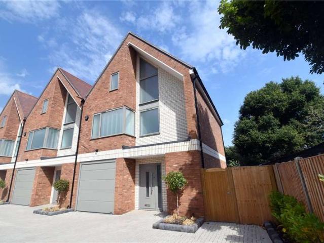 4 Bedroom House