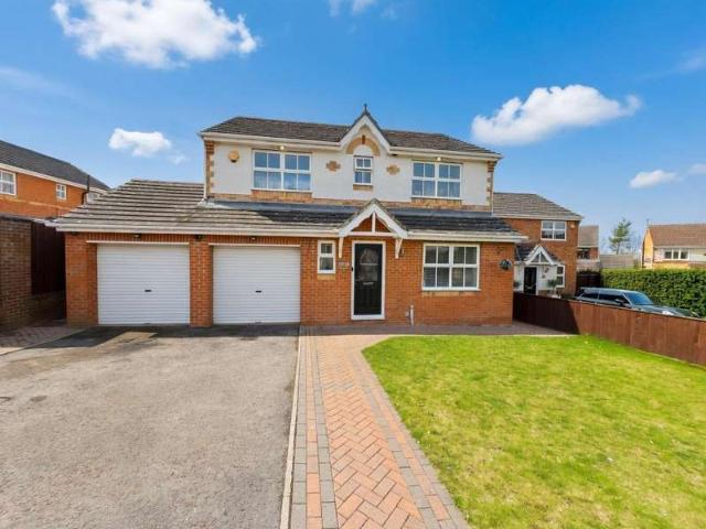 4 Bedroom Detached House