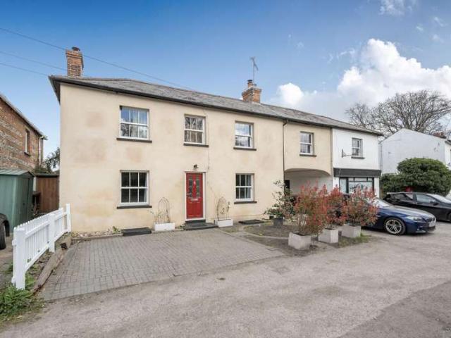 4 Bedroom House