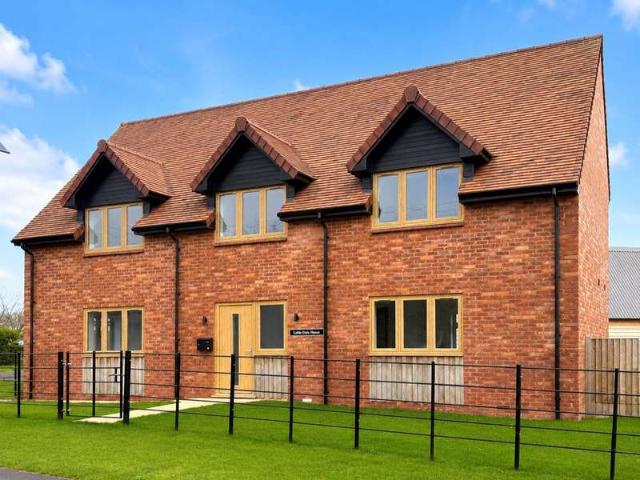 4 Bedroom House