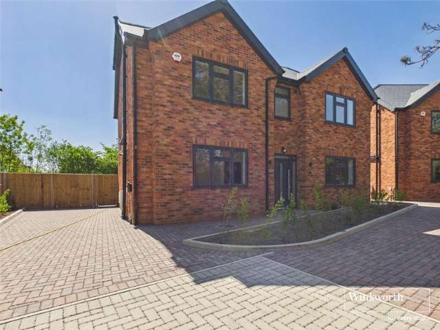 4 Bedroom House