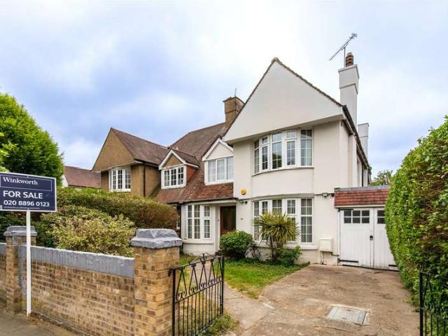 4 Bedroom House