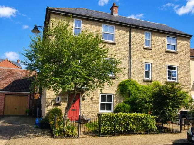 4 Bedroom House