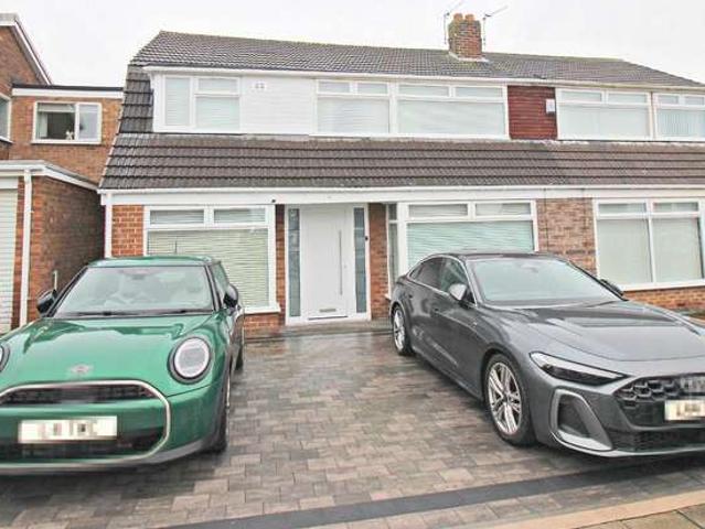 4 Bedroom Semi Detached House