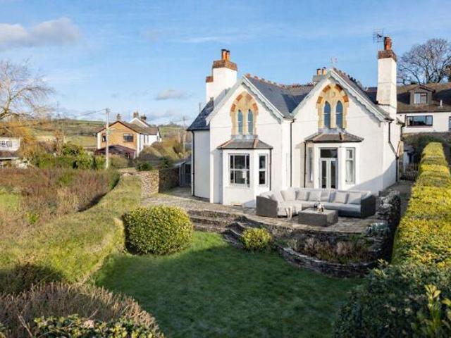 4 Bedroom House Cowbridge Cowbridge LS99986199