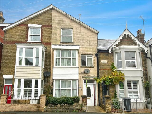 4 Bedroom House Cowes Isle Of Wight 98205309