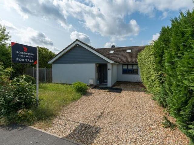 4 Bedroom House Colchester Essex 98118876