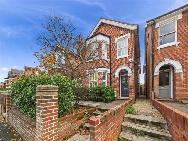 4 Bedroom House Colchester Essex 99236998