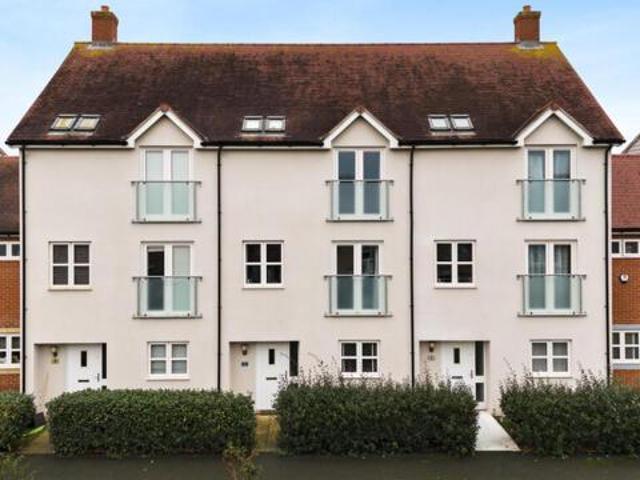 4 Bedroom House Colchester Essex LS99437234