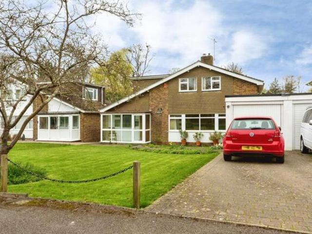 4 Bedroom House Colden Common Colden Common LS100987875