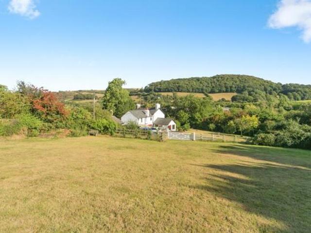 4 Bedroom House Conwy Conwy 99523945