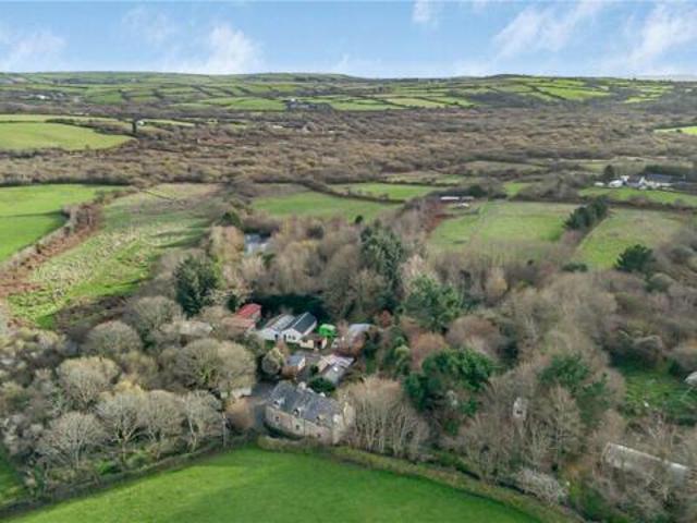 4 Bedroom House Cornwell Cornwall 98503865