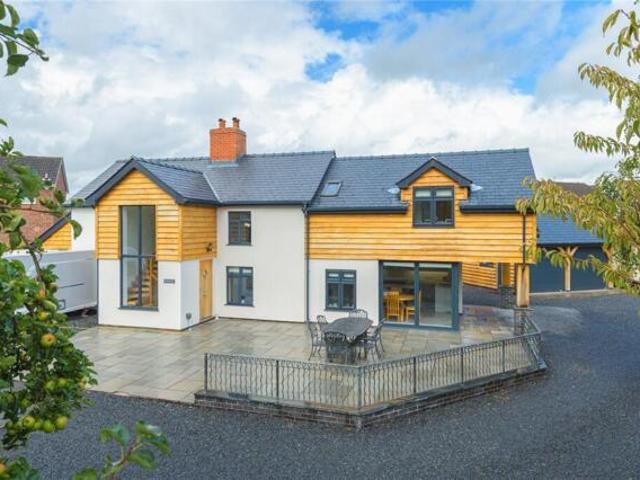 4 Bedroom House Caersws Caersws LS98968946