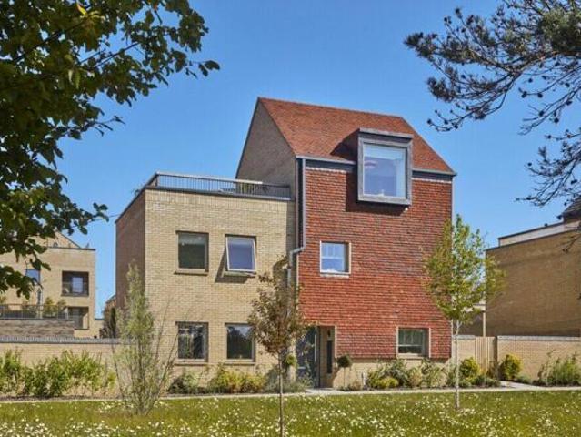 4 Bedroom House Cambridge Cambridge LS100096926