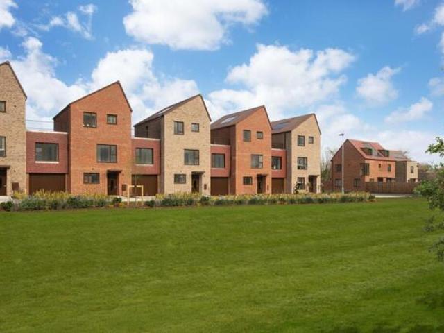 4 Bedroom House Cambridge Cambridgeshire LS98612416