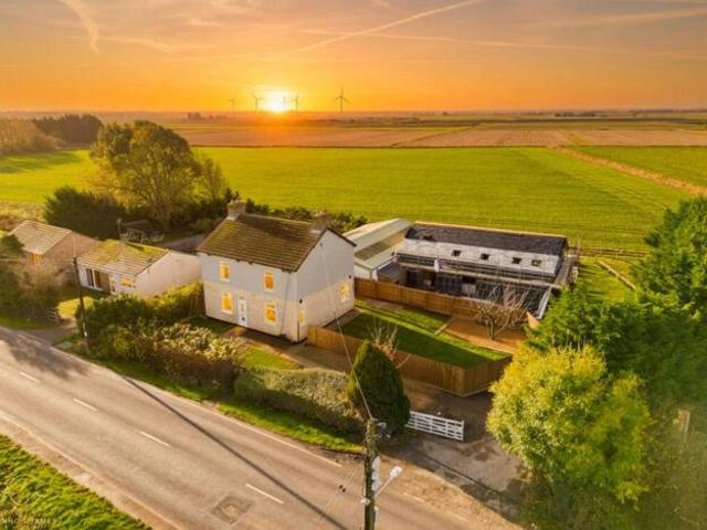 4 Bedroom House Cambridgeshire Cambridgeshire 99161370