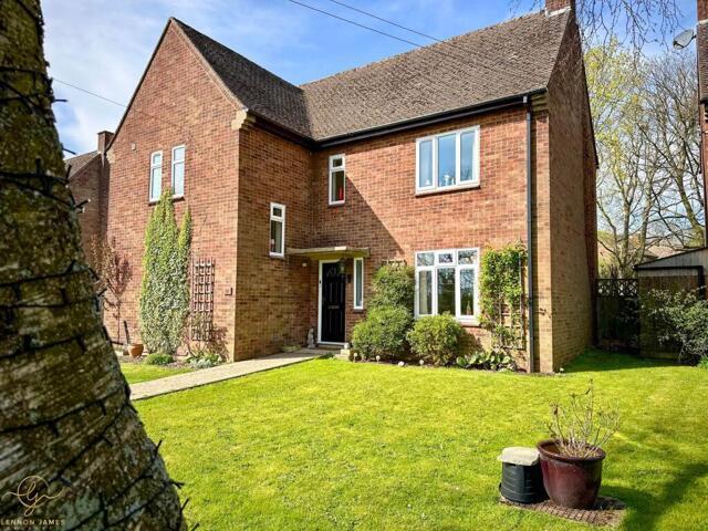 4 Bedroom House Cambridgeshire Cambridgeshire LS101931587