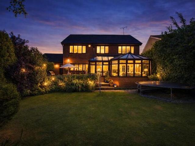 4 Bedroom House Cannock Staffordshire 100855049
