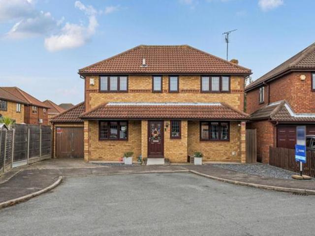 4 Bedroom House Canvey Island Essex 98386715