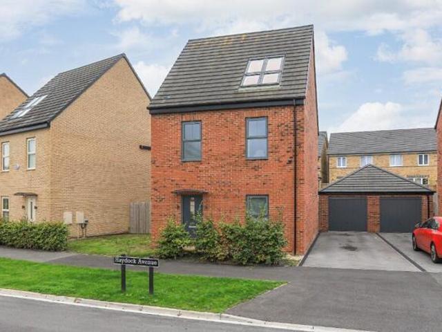4 Bedroom House Castleford Wakefield LS98434465