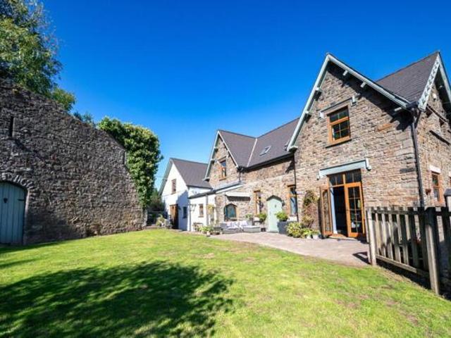 4 Bedroom House Castleton Cardiff LS100578775