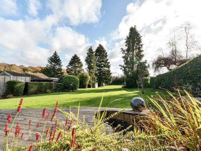 4 Bedroom House Chalfont St. Peter Buckinghamshire N/A 86975392