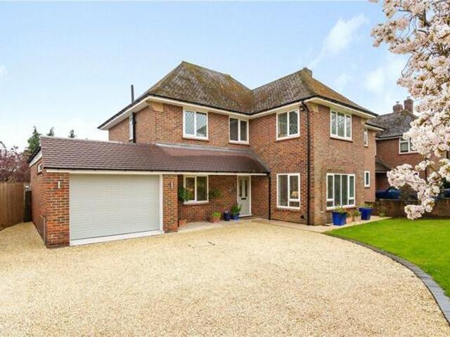 4 Bedroom House Chalfont St. Peter Buckinghamshire N/A 87663009