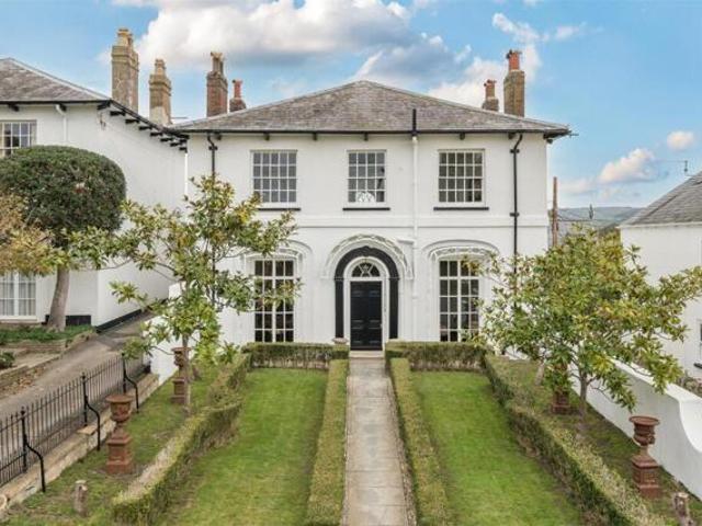 4 Bedroom House Charmouth Dorset 100398627
