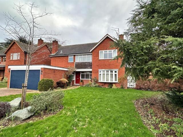 4 Bedroom House Charlton Charlton 99130346