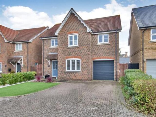 4 Bedroom House Chatham Medway 100917529