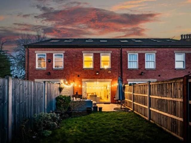 4 Bedroom House Cheadle Stockport 100649148