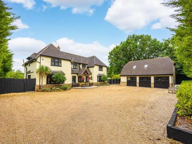 4 Bedroom House Chelmsford Essex 99237189