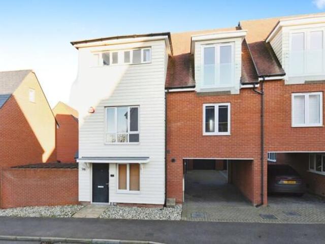 4 Bedroom House Chelmsford Essex 100881488