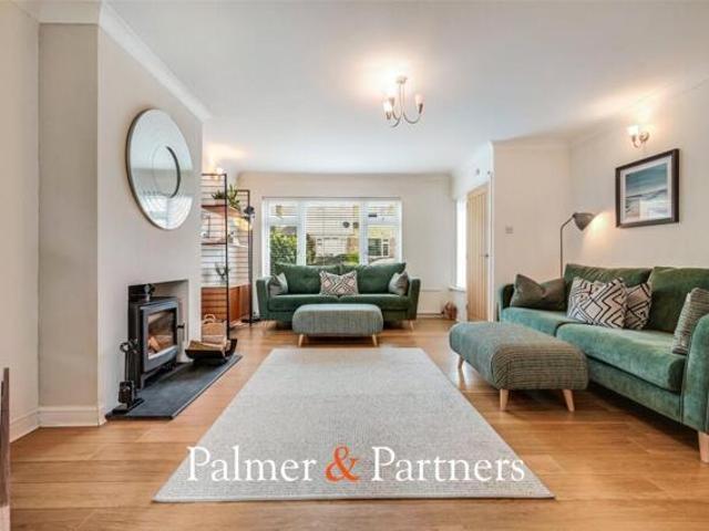 4 Bedroom House Chelmsford Essex LS101060297