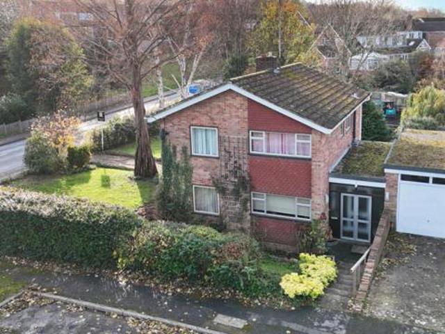 4 Bedroom House Cheltenham Gloucestershire 101025416
