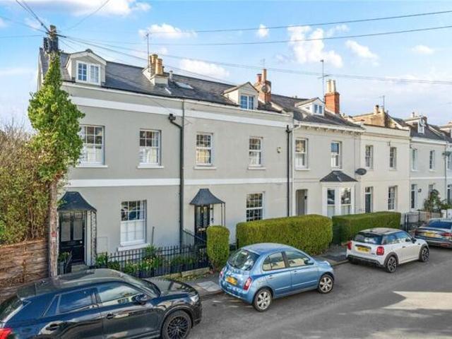 4 Bedroom House Cheltenham Gloucestershire 101025762