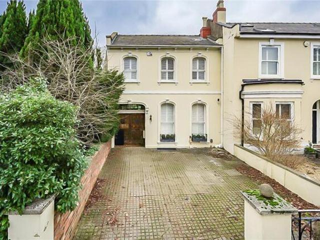 4 Bedroom House Cheltenham Gloucestershire 101931521