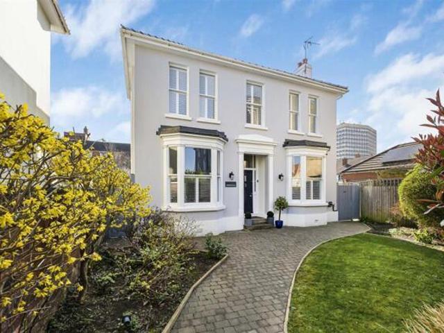 4 Bedroom House Cheltenham Gloucestershire 101931565
