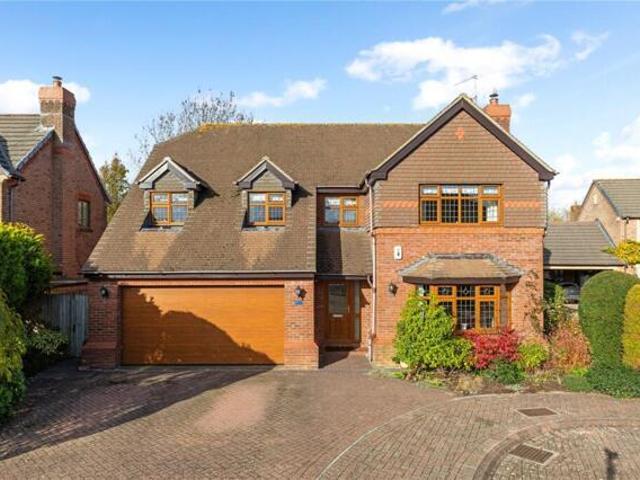 4 Bedroom House Cheltenham Gloucestershire 99840177
