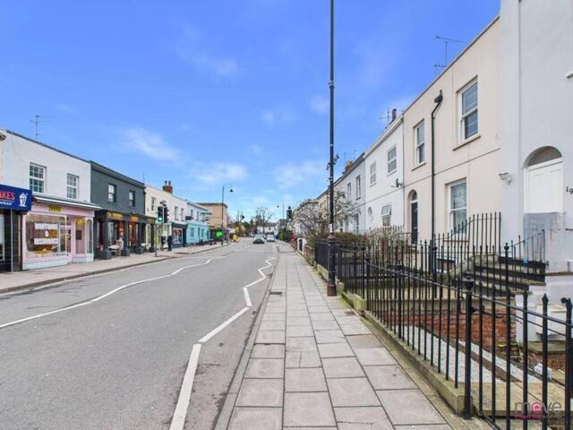 4 Bedroom House Cheltenham Gloucestershire 99029347