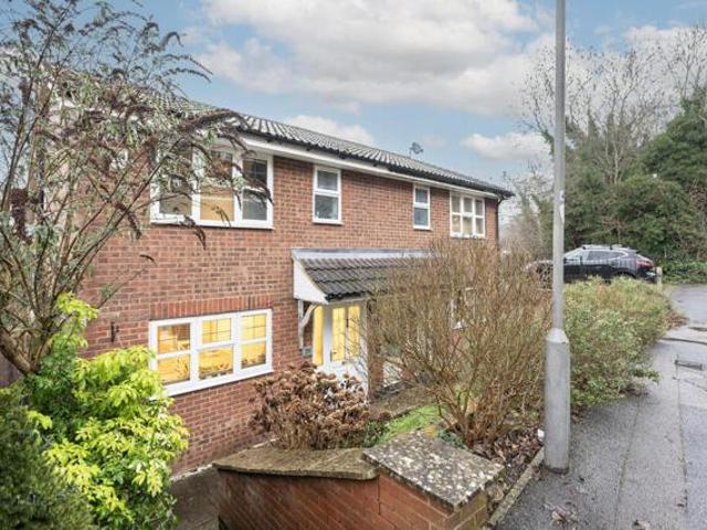4 Bedroom House Chesham Buckinghamshire 98233441