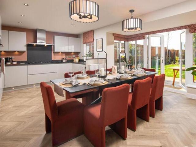 4 Bedroom House Cheshire Cheshire 99642098