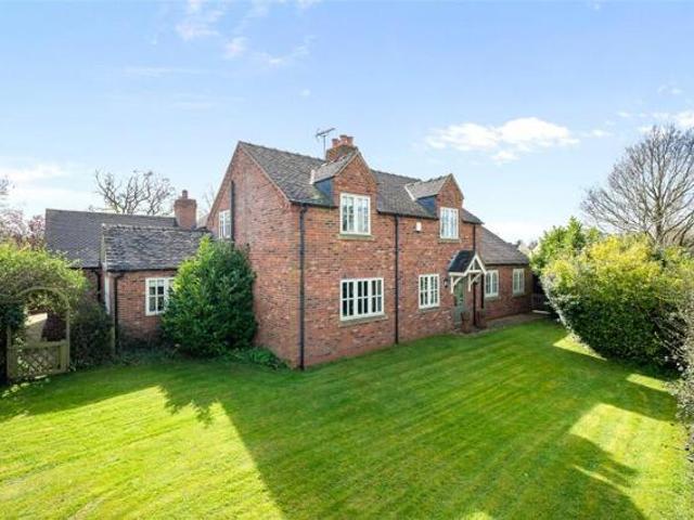 4 Bedroom House Cheshire East Cheshire East LS101675297
