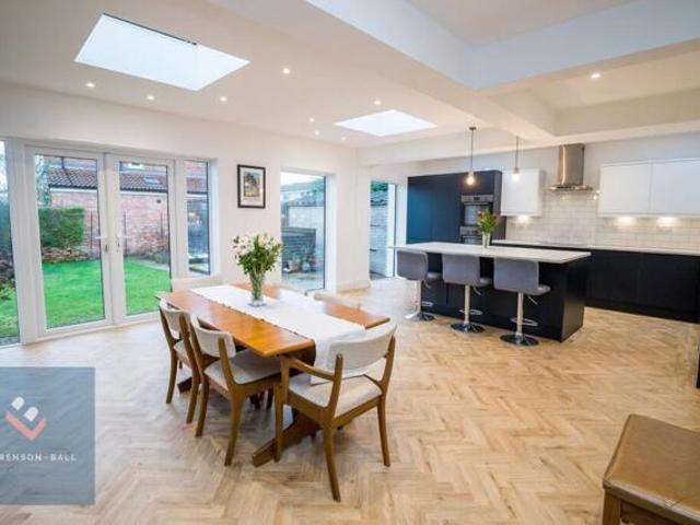 4 Bedroom House Chester Cheshire West And Chester LS100366263