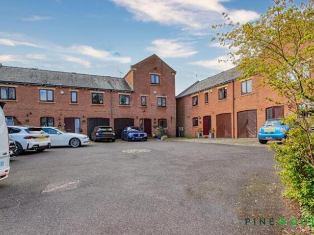 4 Bedroom House Chesterfield Derbyshire 101677706