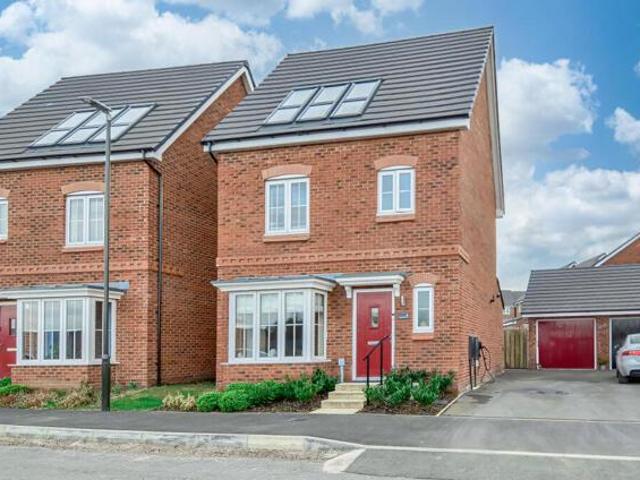 4 Bedroom House Chesterfield Derbyshire 99475787