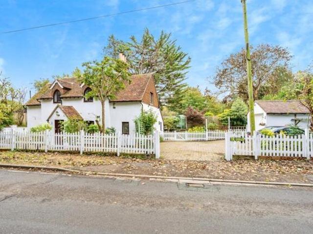 4 Bedroom House Chichester West Sussex 100456521